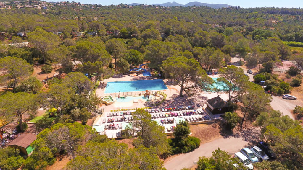 Campingplatz mit großer Badelandschaft in Fréjus in der Provence